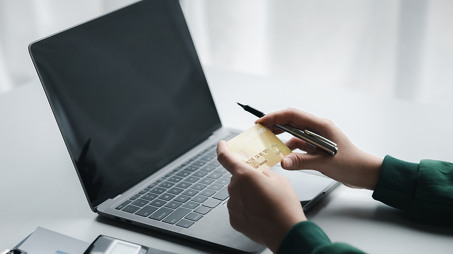 What happens when debt collectors are nice to consumers?